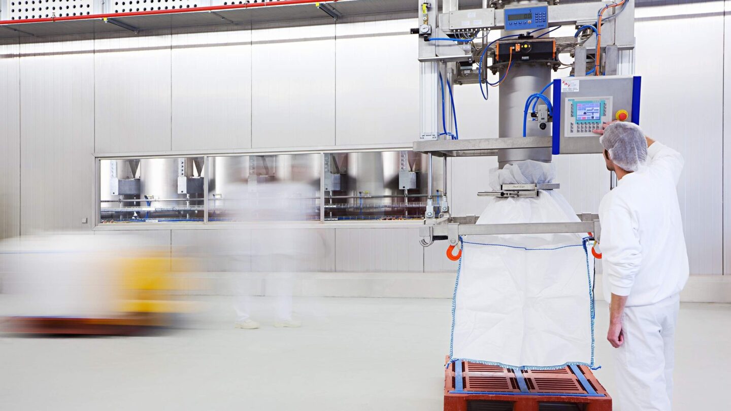 Big bag handling: filling and discharge systems - Daxner GmbH