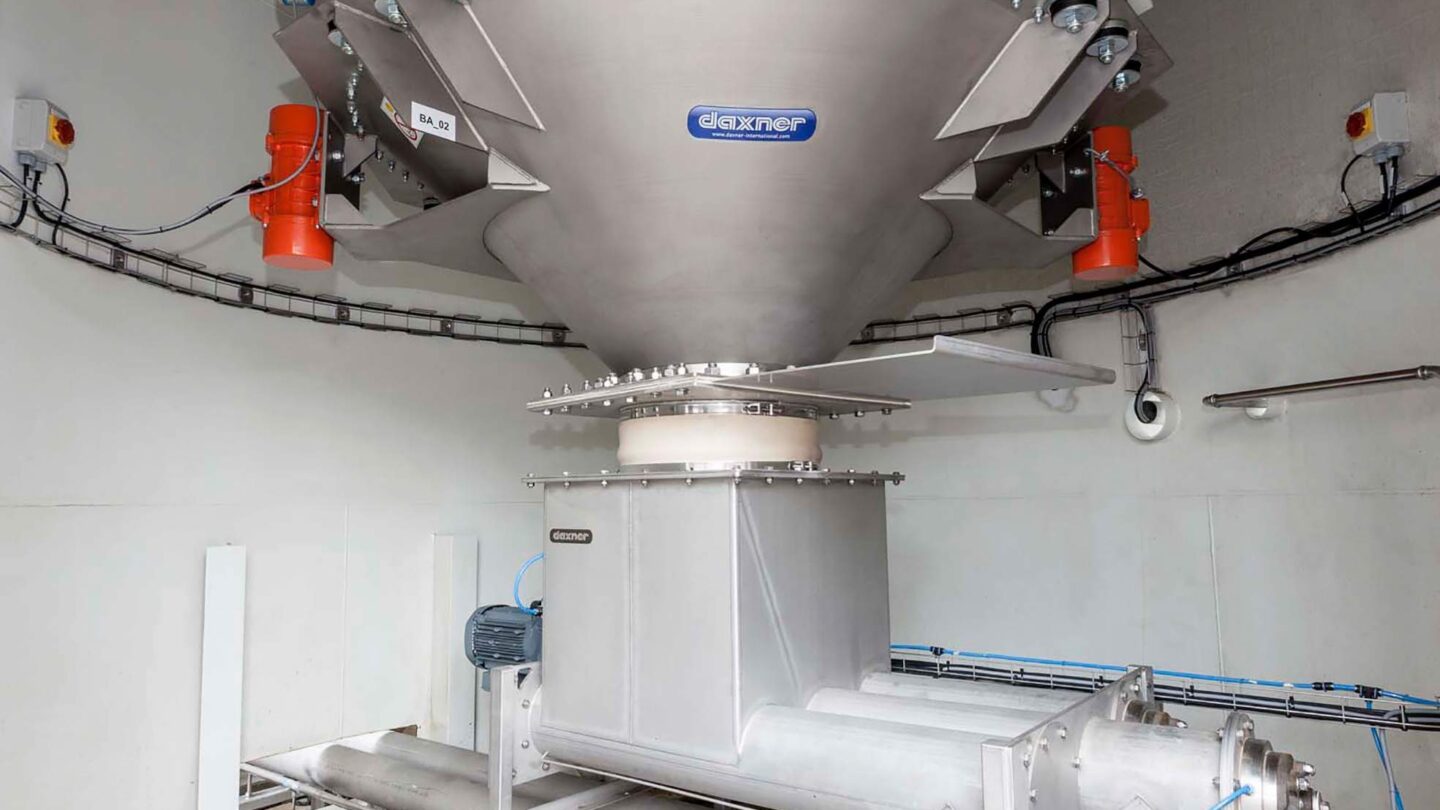 Rotary bin discharger - DAXNER